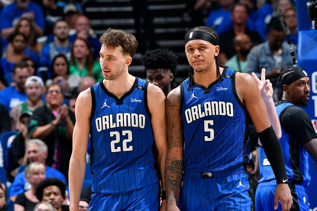 WWE Rumors: Stone Cold Steve Austin, the Rock, Undertaker and Friday's ...